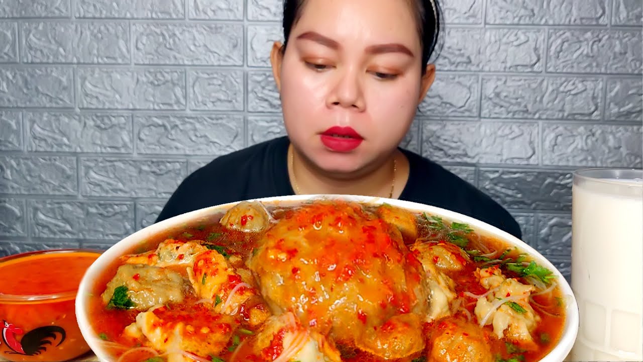 Bakso Tahu Bakso Tenis Pake Bihun Sambal Satu Mangkok Pedas Mukbang