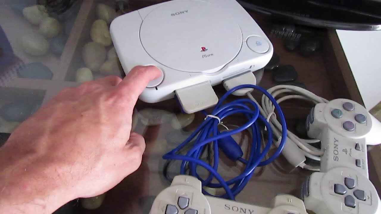 PS1 PSOne Slim Completo! 2 controles + 9 jogos. Funcionando! - YouTube