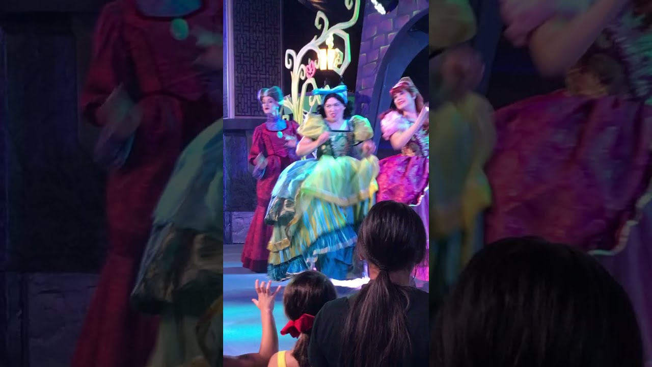 Disney Villains Dance Party Lady Tremaine & Stepsisters from Cinderella ...