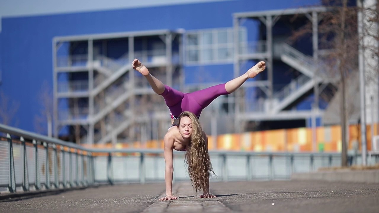 Elayne Kramer NYC photo shoot with David Tufino - YouTube