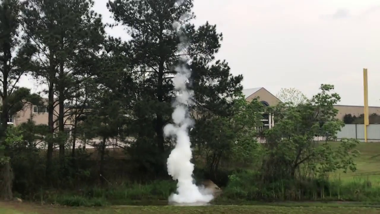 Liquid Nitrogen Rocket #1 - YouTube