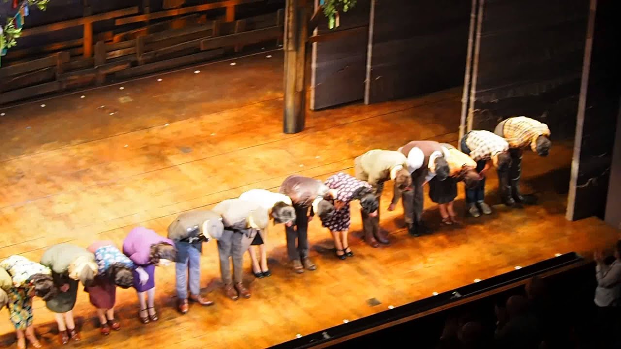 Cast Taking A Bow