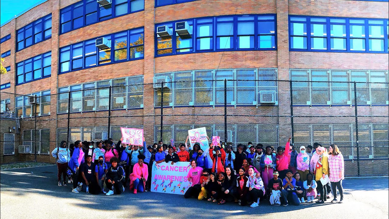 MS8Q Breast Cancer Awareness Parade 2022 - YouTube