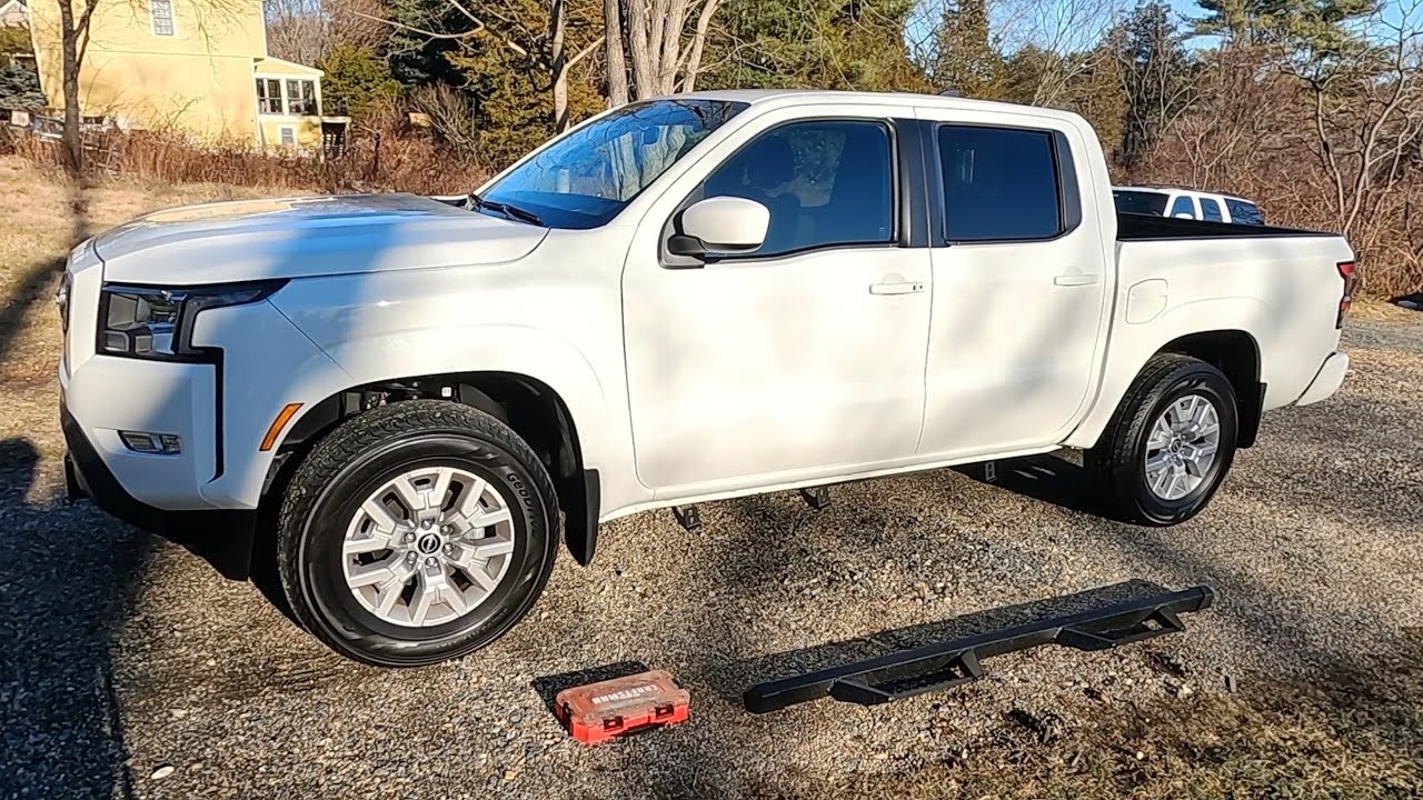 ⭐️2024 Nissan Frontier SV 4x4 V6 Crew Cab steps running boards ...