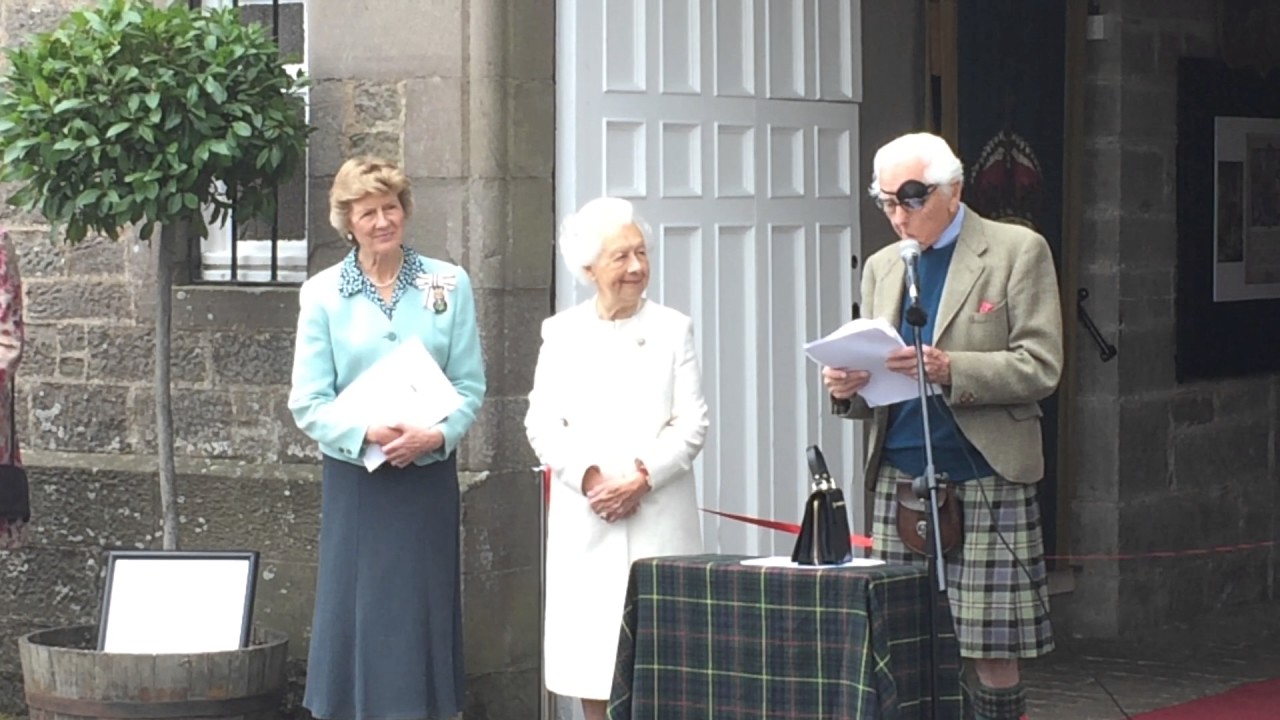 Lord Airlie at the King George VI and Elizabeth of Glamis exhibition ...