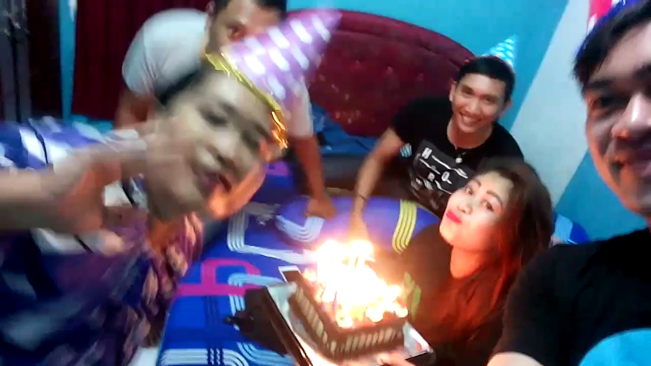 Surprise birthday - YouTube