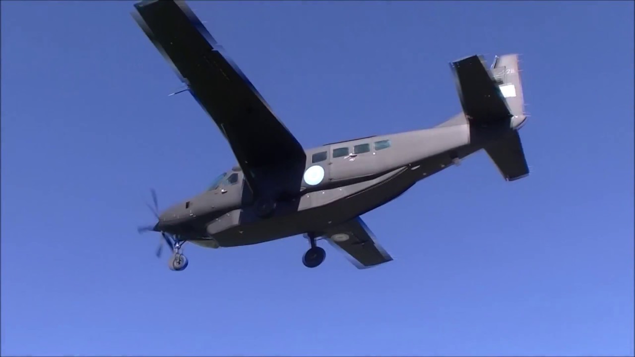 Cessna 208 Grand Caravan EX AE-228 del Ejercito Argentina en la E.A.M ...