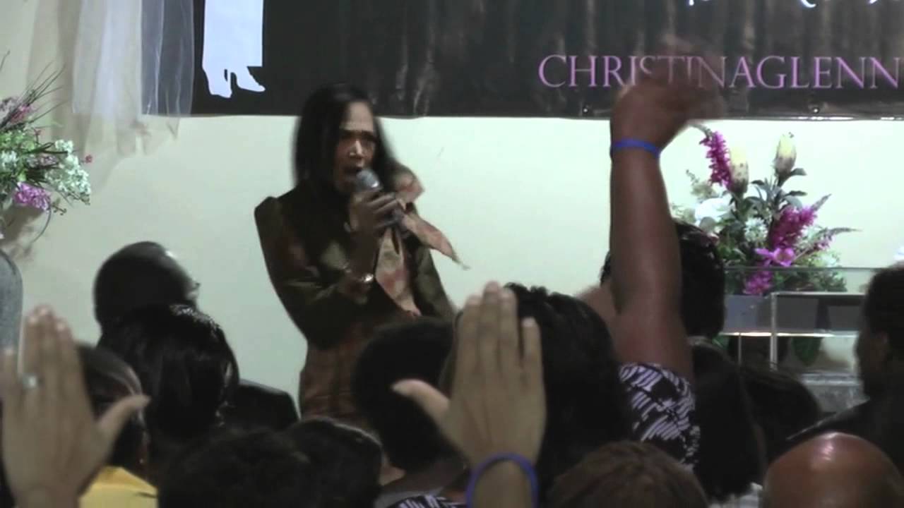 Prophetess Christina Glenn Weeks ministers a word.. Now when you praise ...