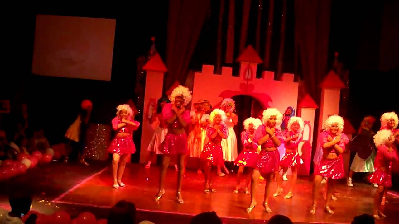 Baile Articentro Miriam Bello - YouTube