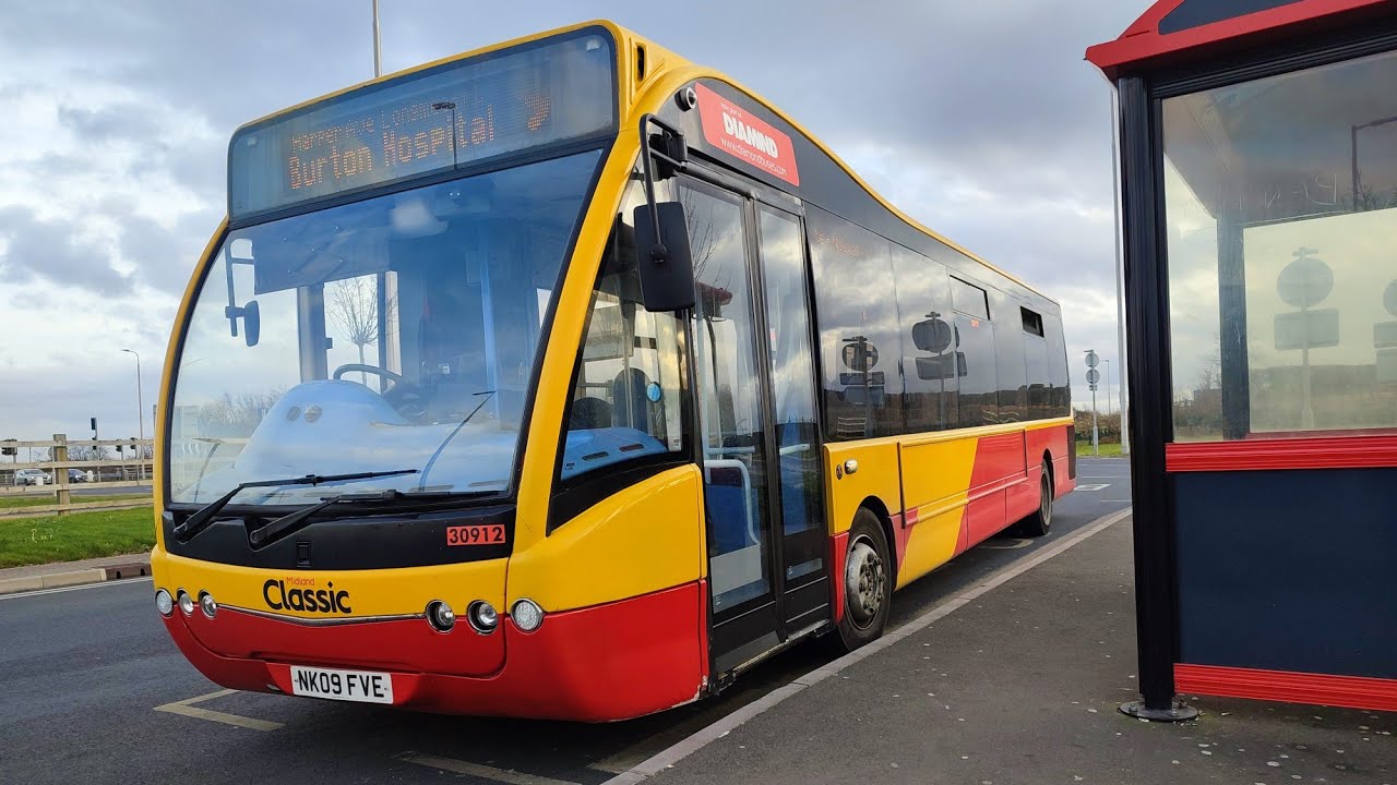 (Absolute beast!) Diamond Bus East Midlands (Midland Classic) 30912 ...