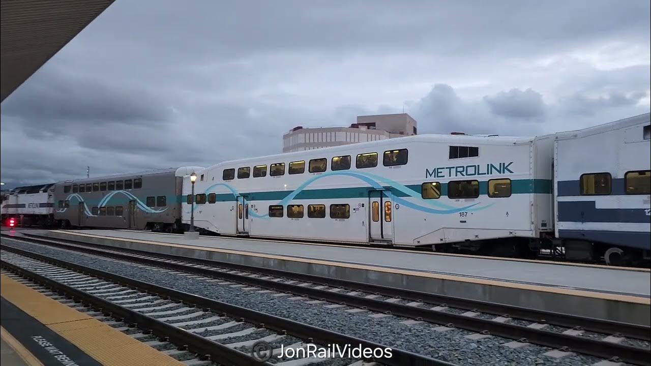 3/1/24 Pre: Metrolink set with Metrolink repaint car SCAX 187 arrives at LAUPT - YouTube