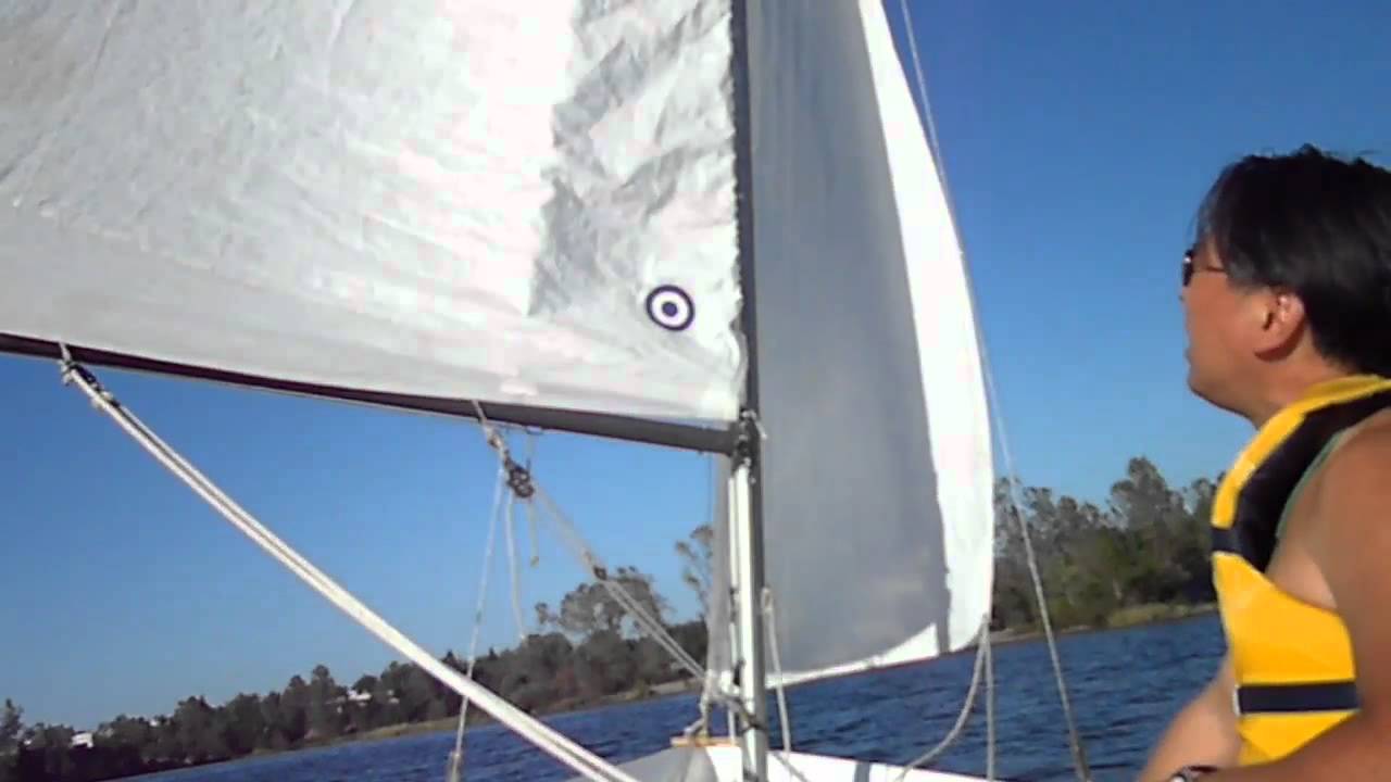 Smooth Sailing: Downwind Run and Mast Tilt (20110821sailing4) - YouTube
