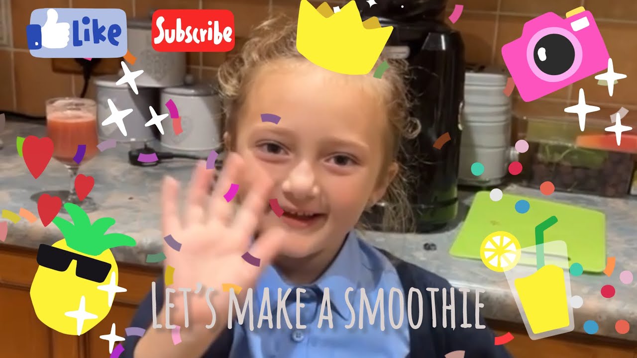 Sophia makes a fresh juice with apples, blueberry and melon 🍉 - YouTube