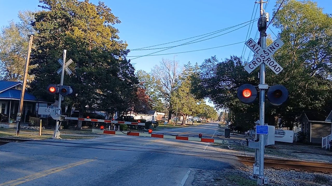 W. Calhoun Street Railroad Crossing Dillon SC - YouTube