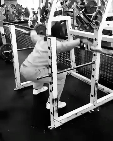 How THIS Barbell Warm-Up Will Improve Your Lifts - YouTube