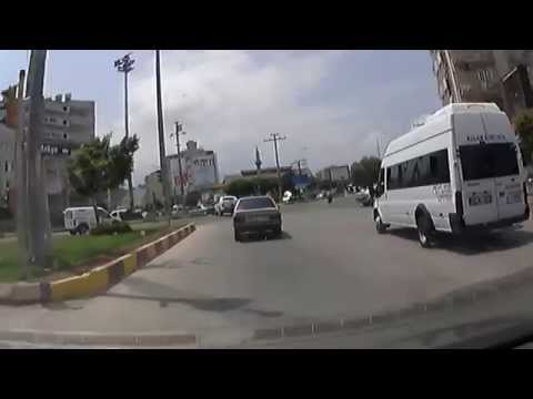 Yaya geçidinde yol verilen abimizin tepkisi :)