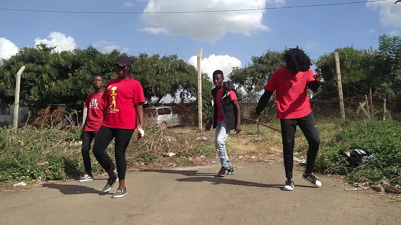 Ultimate dancing crew - YouTube