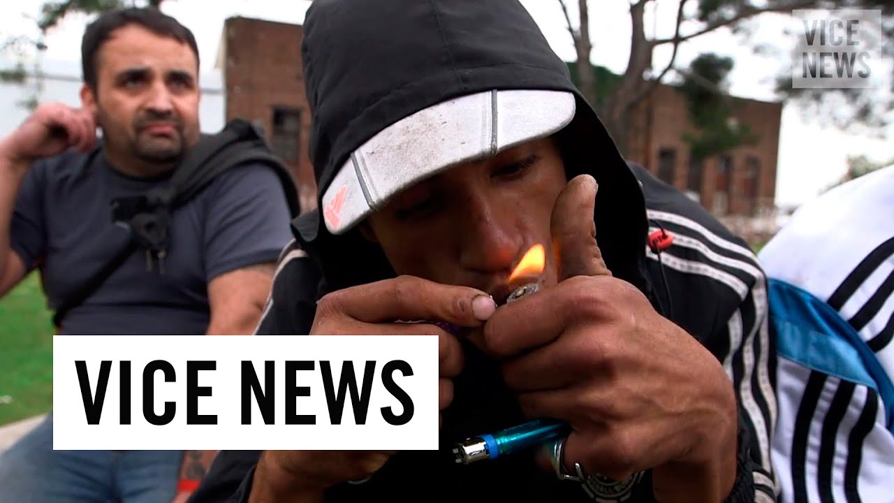 Paco: la droga de los pobres en Buenos Aires - YouTube