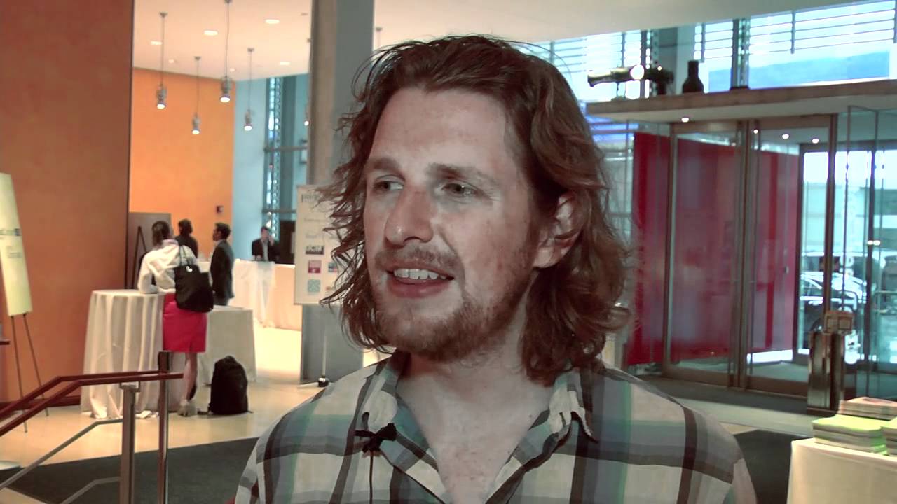 WordPress Founder: Mobile Blog Platform Growing Fast - YouTube