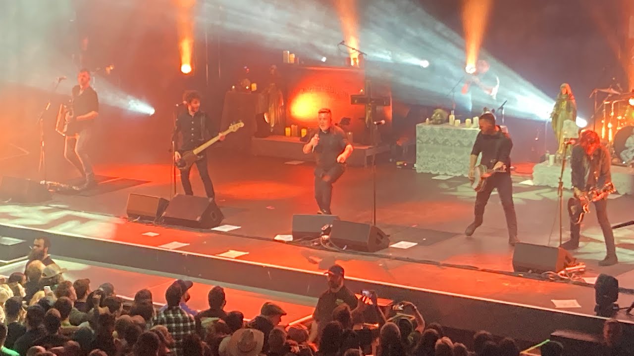 Dropkick Murphys - Tessie Live At MGM Music Hall Fenway Boston, Ma 3/18 ...