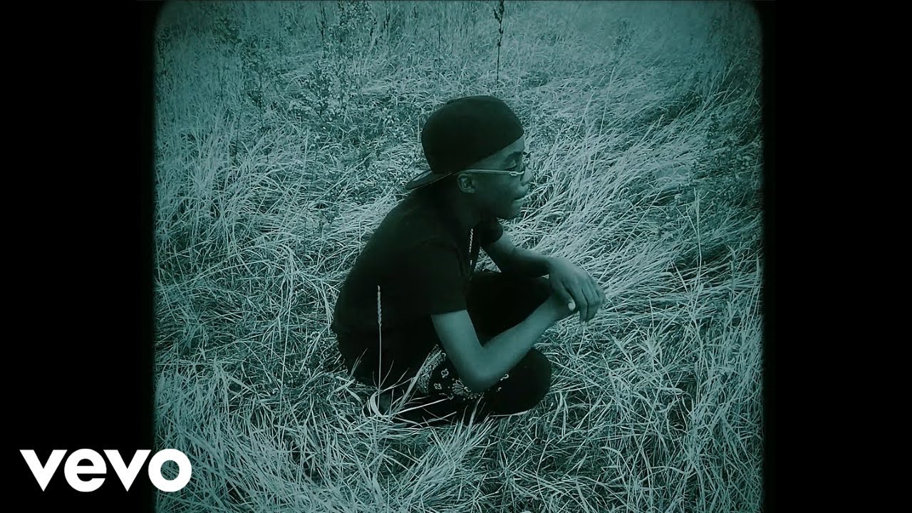 Lil Melo - Drippin' In VVS (Official Music Video) - YouTube