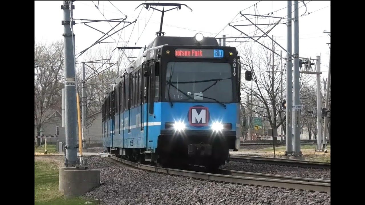 Trainwatching Metrolink Passenger Trains in East St Louis - Mass ...