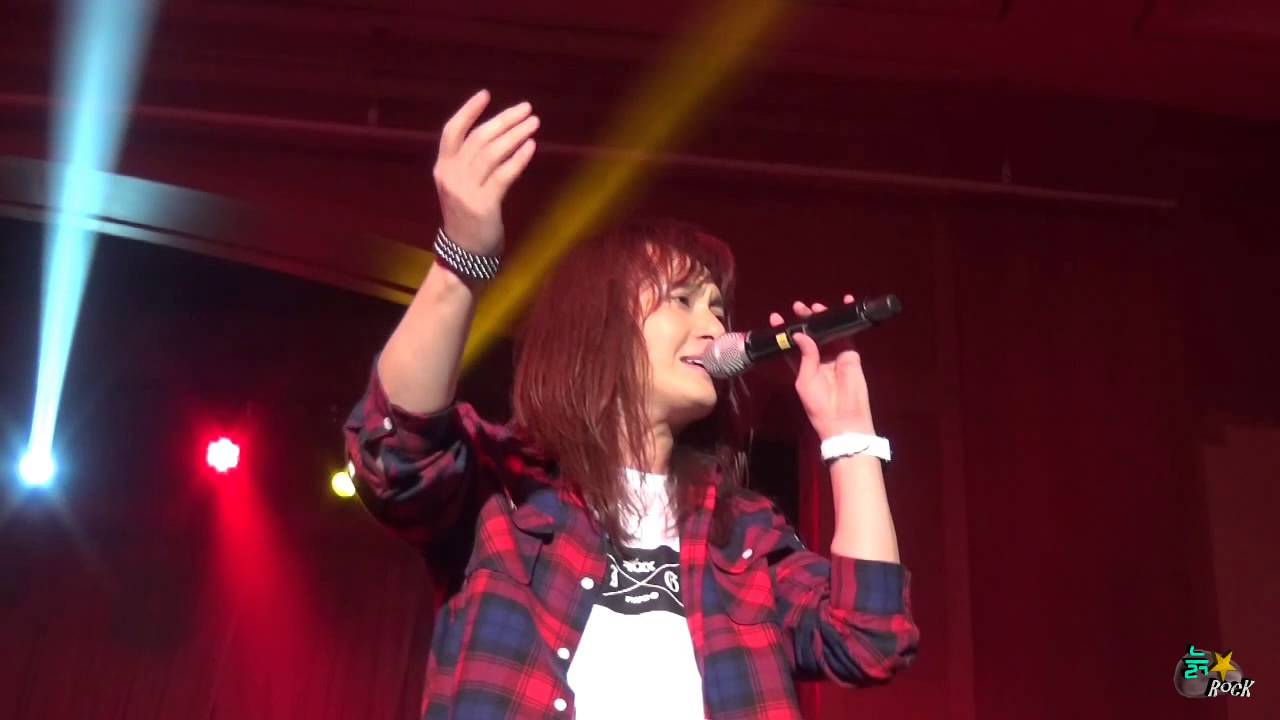 김경호 - Rock & Light [제주밤콘 08.09.2014] - YouTube