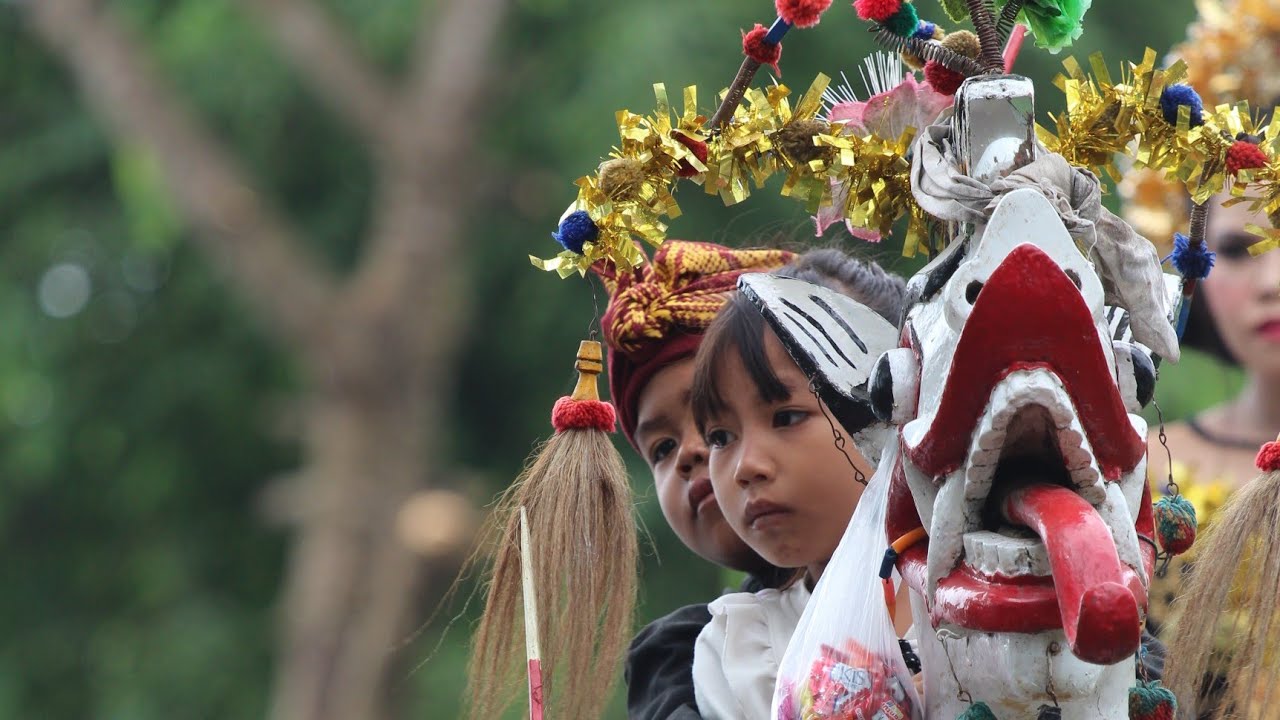 Begawe khitanan jersi yudayono - YouTube