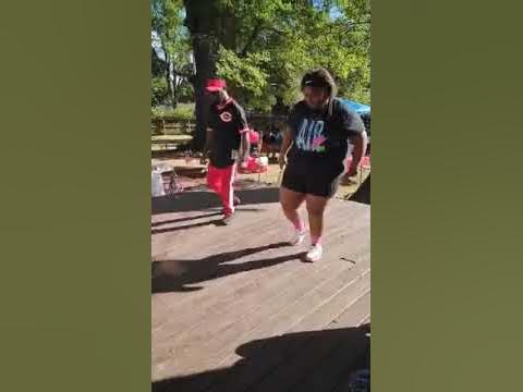 the Double Dutch Bus line dance - YouTube