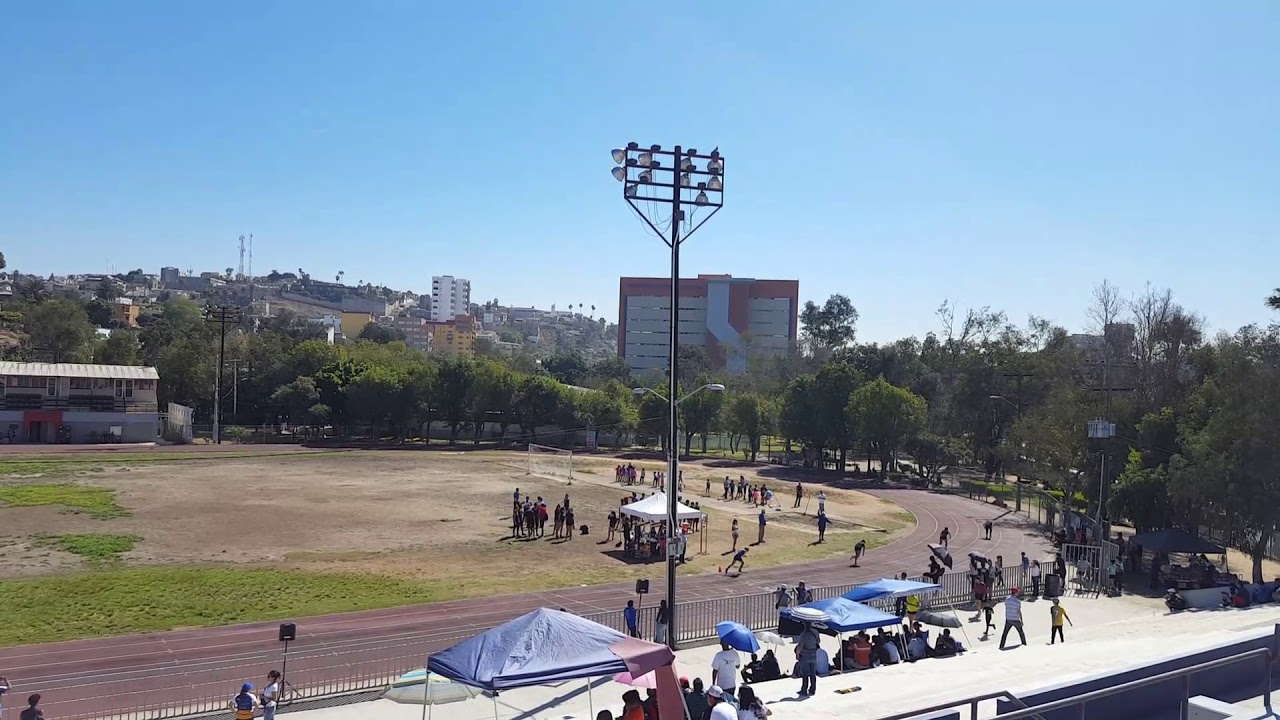 400 mts planos - YouTube