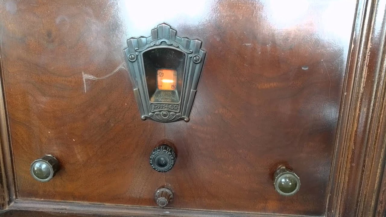 Philco 112X Floor model Console Radio from 1932 - YouTube