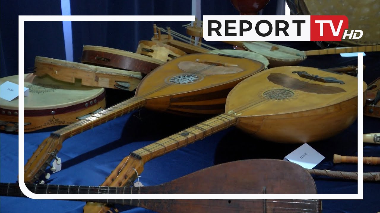 ‘Tinguj të heshtur’, ekspozohen 32 instrumente të vjetër muzikor të ...