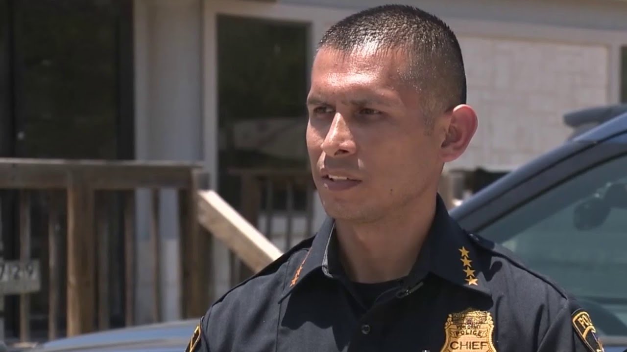 Von Ormy police chief describes migrant situation when officer pulled ...