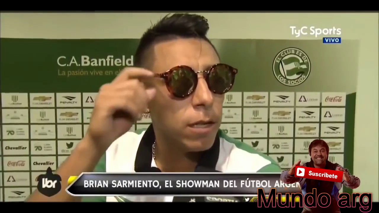Lo mejor de brian sarmiento el showman del fútbol Argentino - YouTube