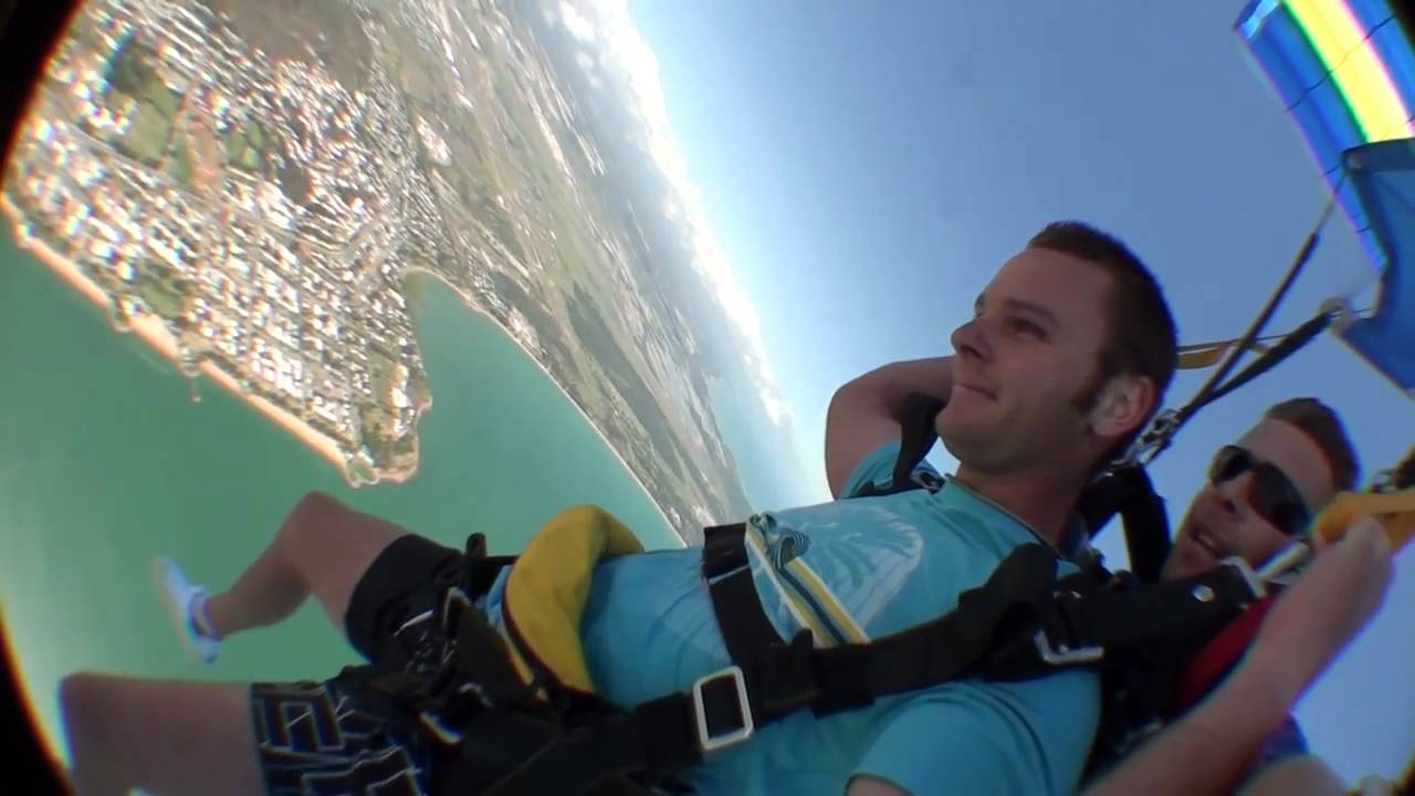 Swoopware: Skydive - Robert Cooke - YouTube