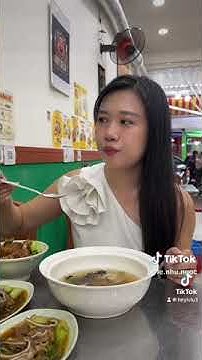 Ăn Bak Kut Teh chuẩn vị Singapore tại Hey Lu Lu nha - YouTube