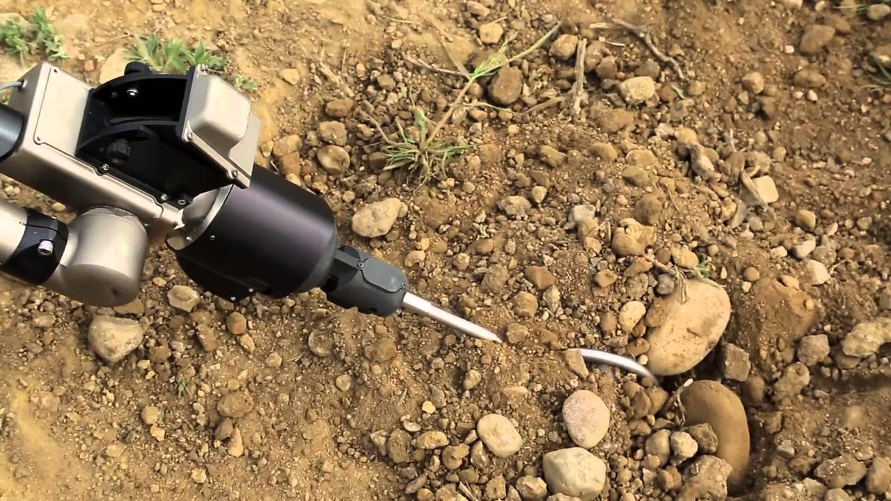 Stratom's Automatic Robotic ToolChanger - YouTube