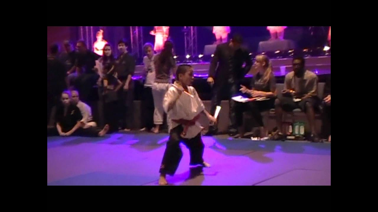 Carson Chavez Weapons Terra Cotta Challeng Runoffs 2012.mpg - YouTube