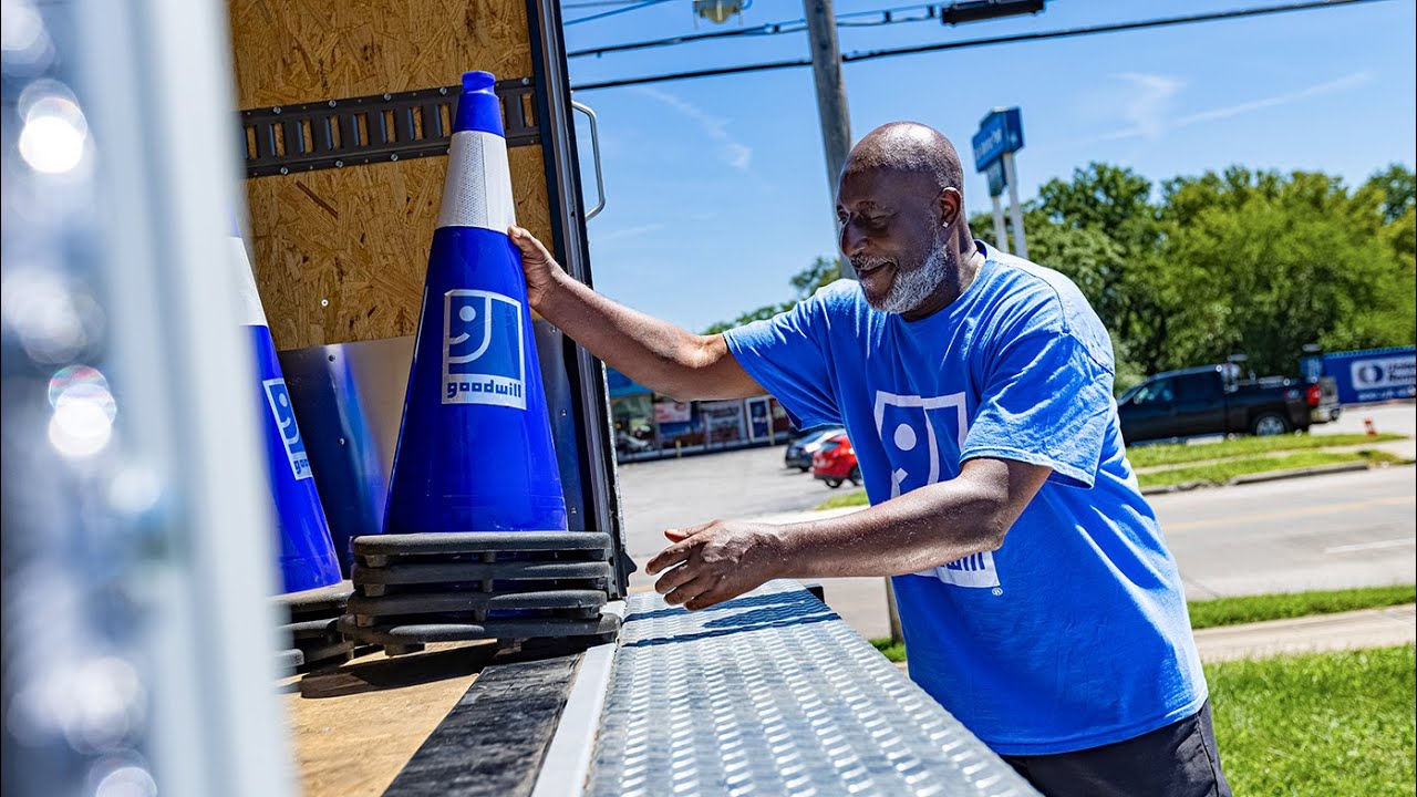 Meet Donnell - Donation Truck Driver at Goodwill - YouTube