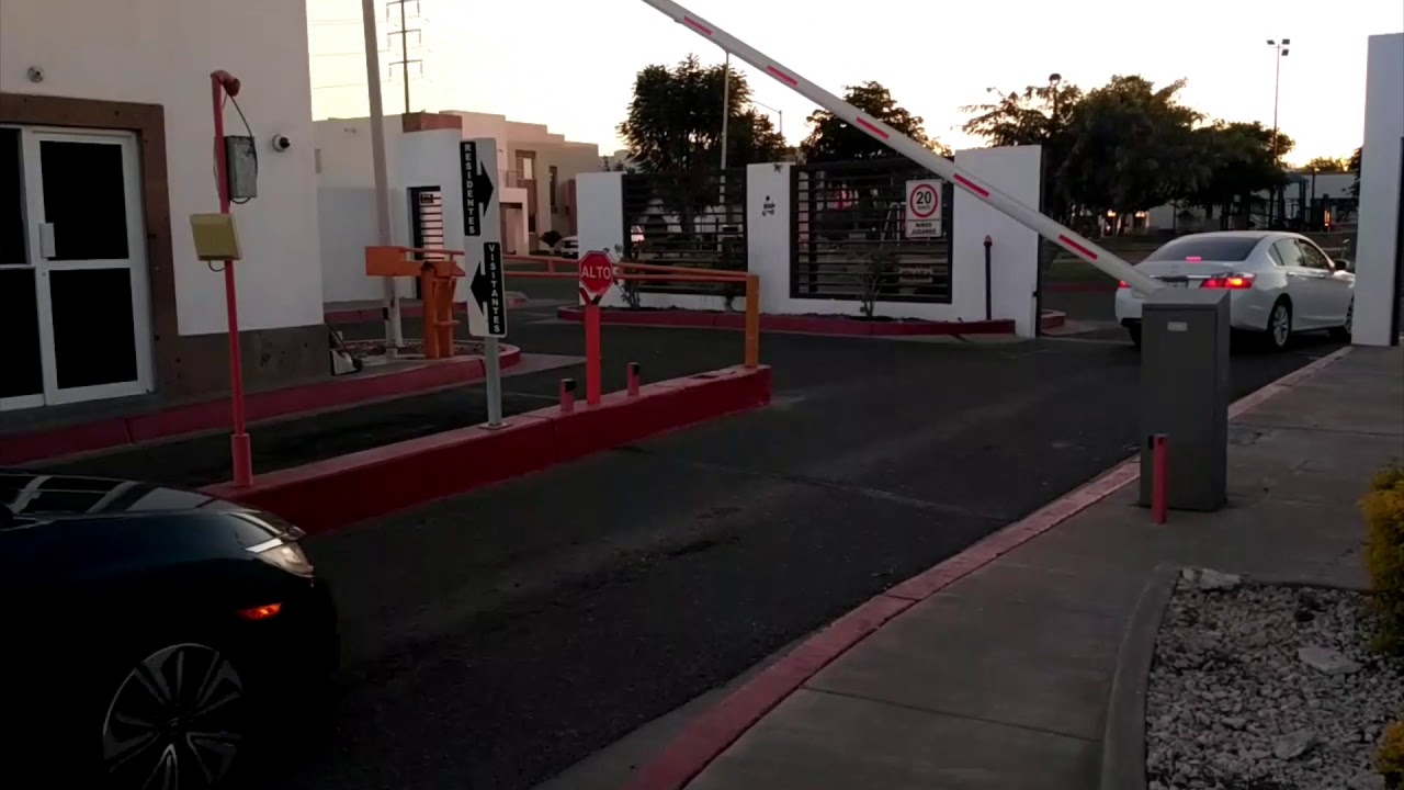 Access Pro-Control de acceso vehicular con barrera XBF 3000 L - YouTube