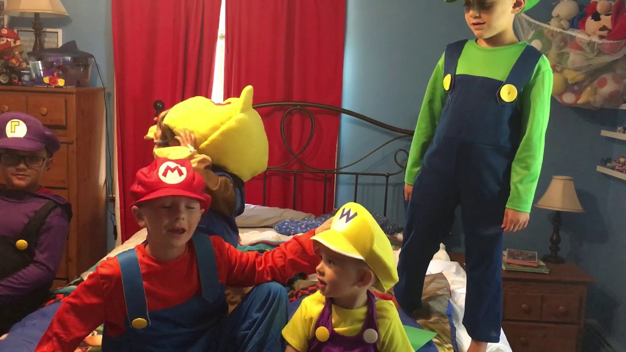 Mario cousins - YouTube