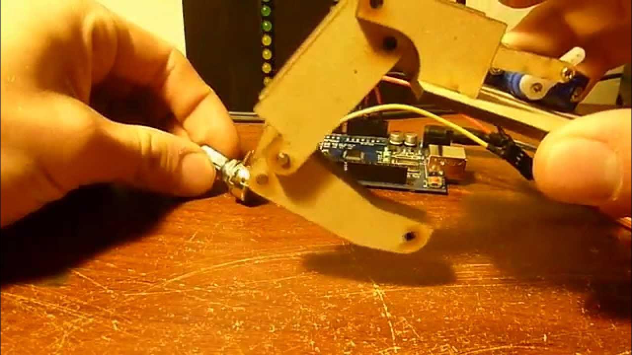 mano robotica #1: prototipo de un dedo - YouTube