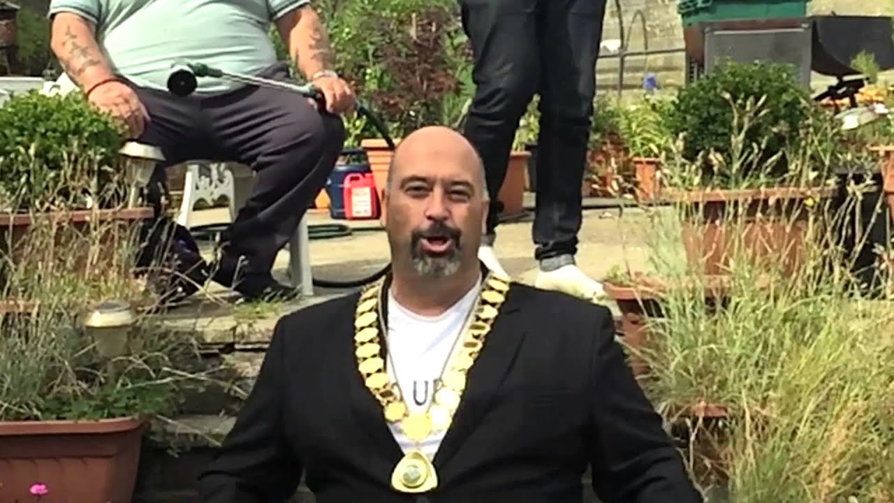 Meet Wayne Botting - Kindness Crowdfunder of the Year winner 2015 - YouTube