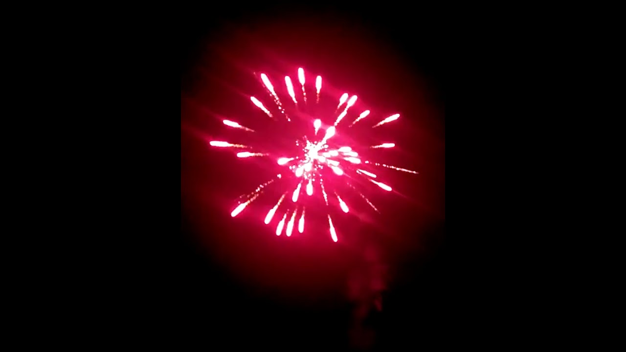 16 SHOTS AERIAL By DIAMOND FIREWORKS - YouTube