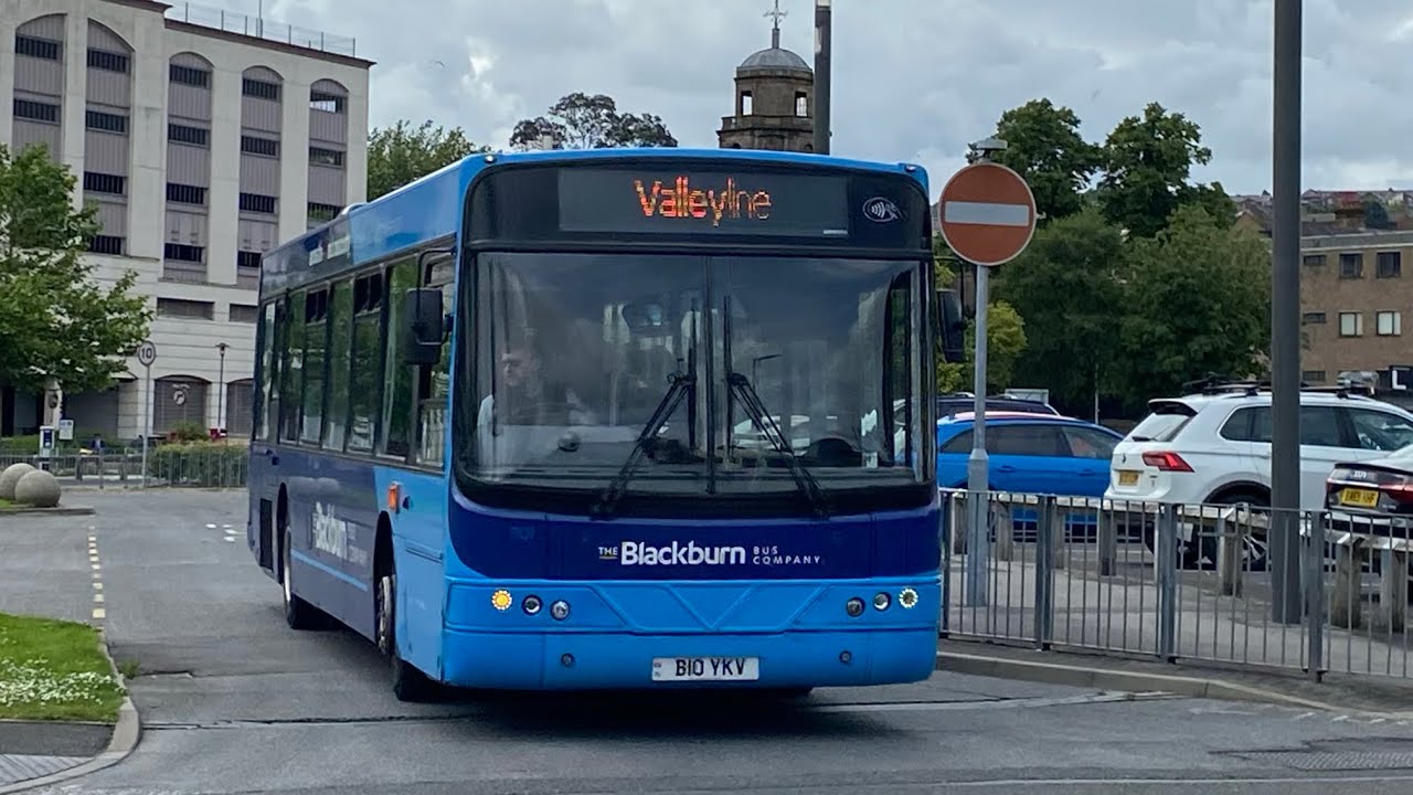High B10BLE Revs | Blackburn Bus Company 1101 | B10 YKV/PN02 HWA - YouTube