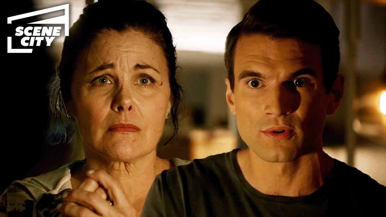 Street Confronts His Mother in a Heated Argument | S.W.A.T. (Alex ...