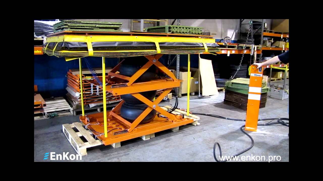 Enkon 4000 Pound Capacity Lift with Automatic Safety Stop Arms - YouTube