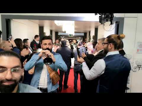 Sivaslı olunca Gelin Damat farklı giriş Salona