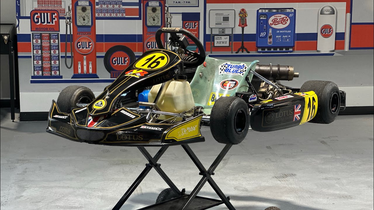 Lotus Racing Karts Colin C30 Go-Kart - YouTube