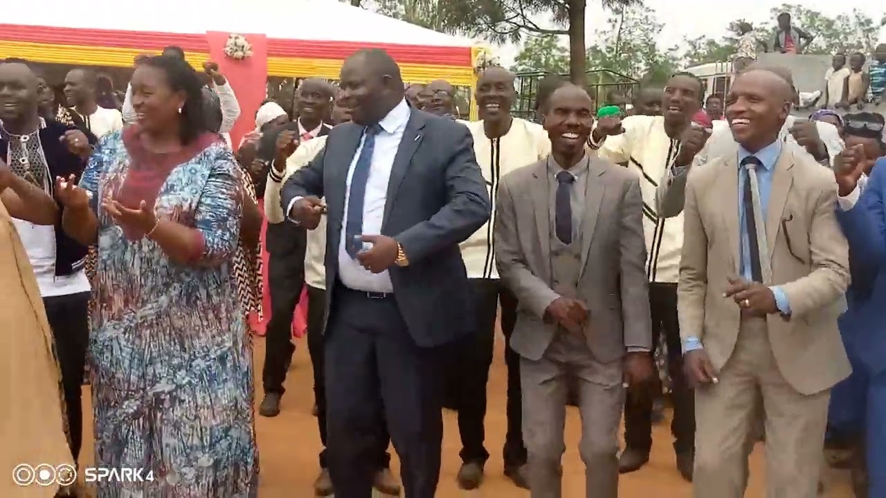 Kazamwendo By NKUMBUYIJURU CHOIR_Live n'Umushumba mukuru w'ADEPR mu ...